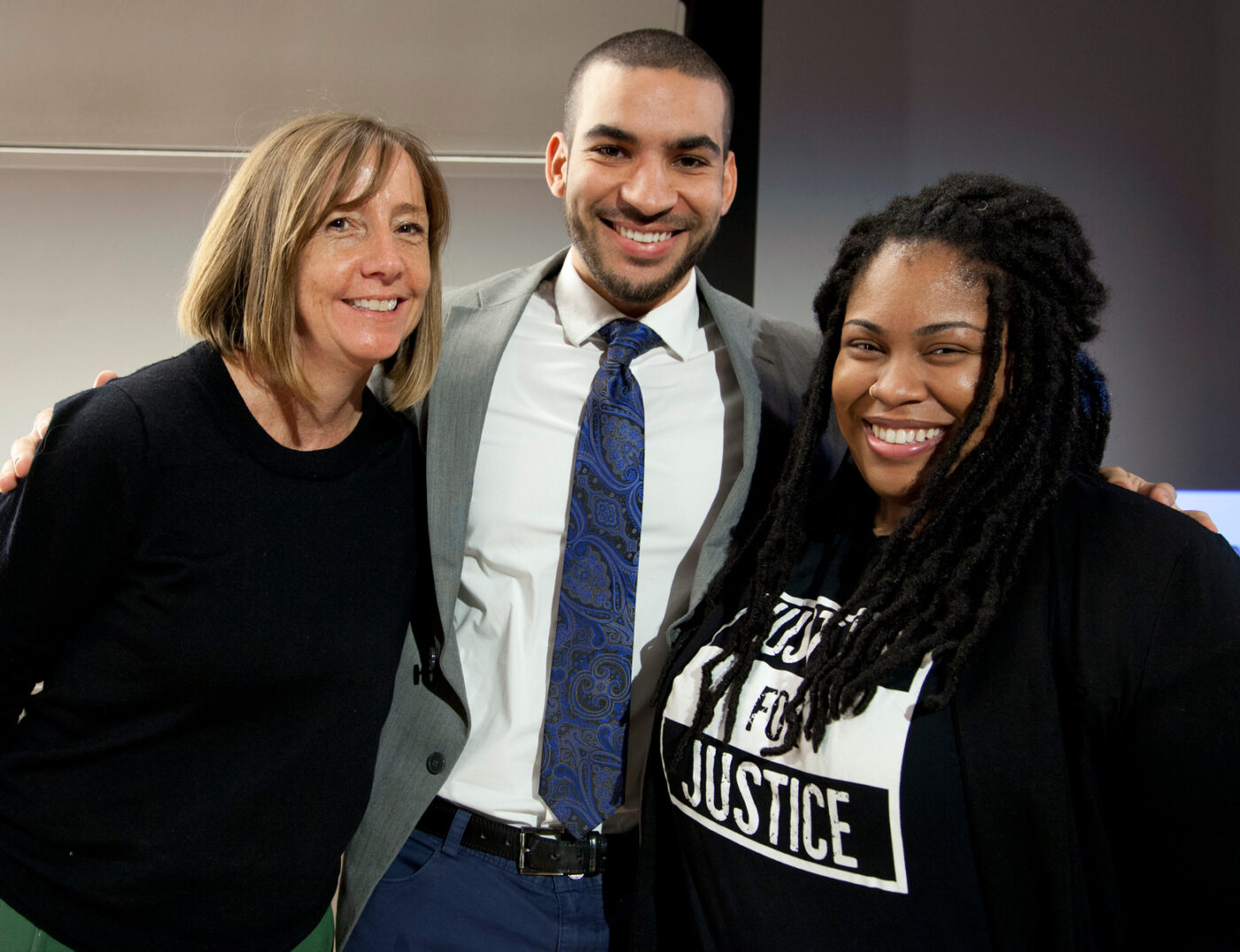 El movimiento de censura de libros ha tocado Rhode Island y los ...